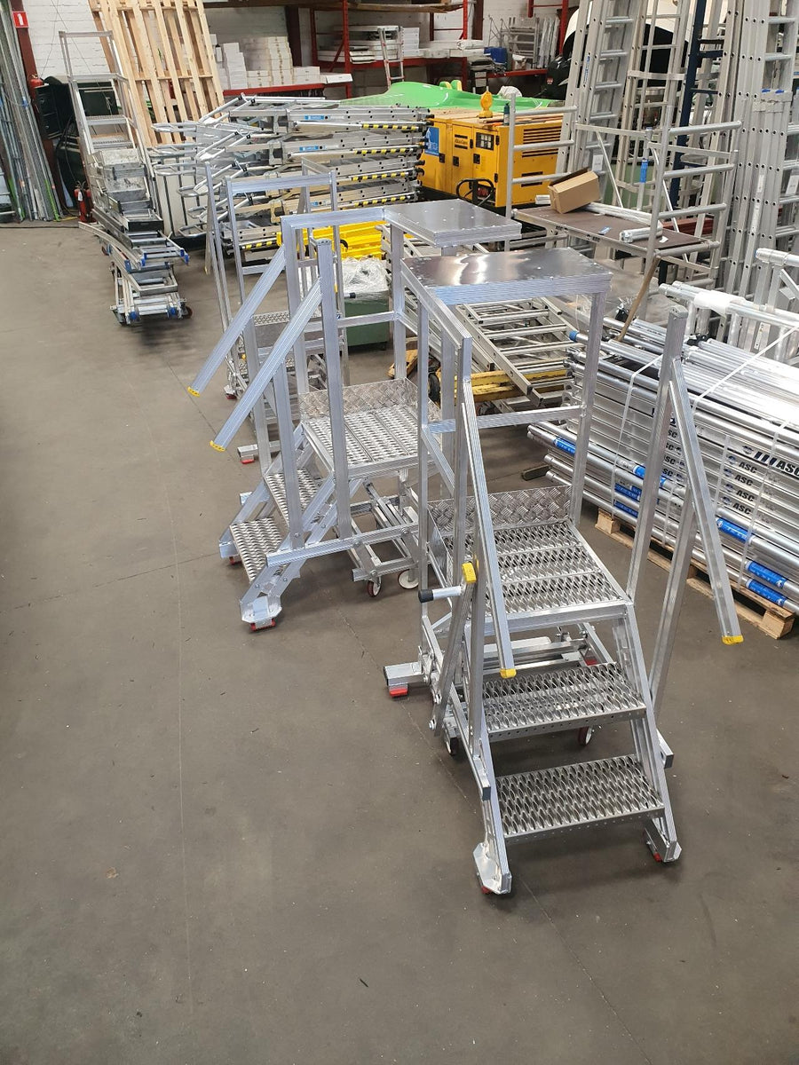 Platformtrappen – Laddermakerij Smits BV
